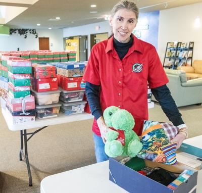 Shoeboxes bring gifts and hope to needy children | Social-services ...