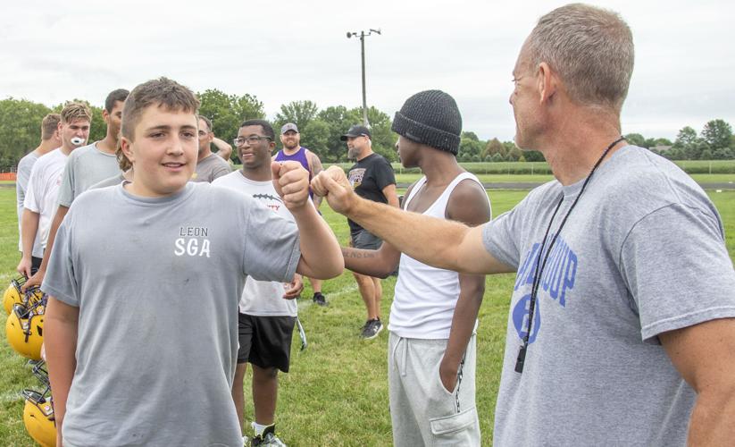 2022 preseason football top 10: Despite youth, Sages appear poised for ...