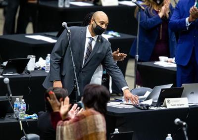 Illinois lawmakers approve measure clarifying criminal-justice reform ...