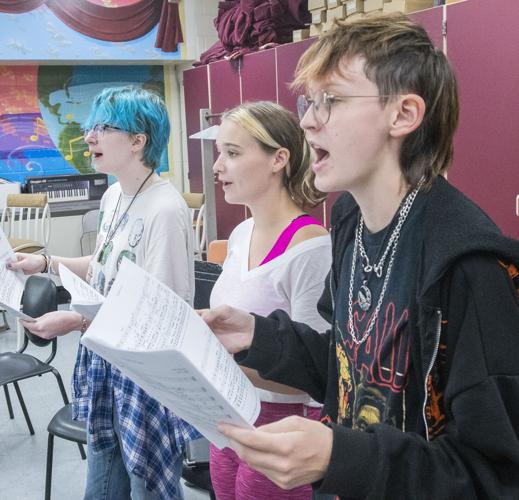 Urbana High choir trying to hit all the right notes for trip to Disney ...