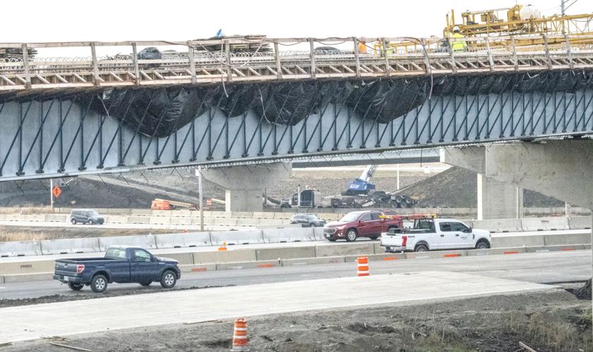 Work on Interstate 57/74 interchange continues despite winter weather ...