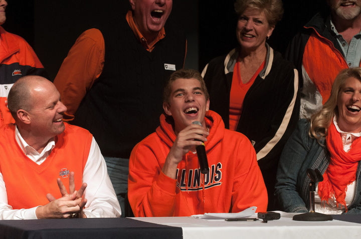UI Men's Basketball: Michael Finke Signs | Illini sports news | news ...
