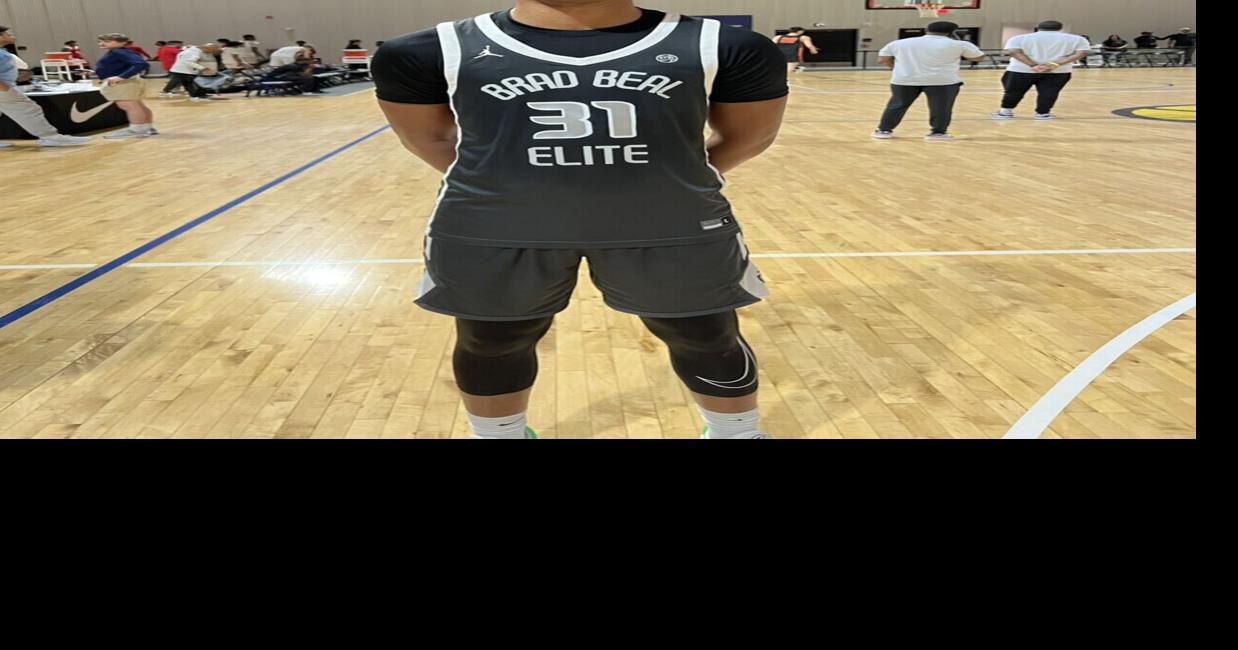 Good Morning, Illini Nation: Illinois offers 2027 wing Jaylan Mitchell ...