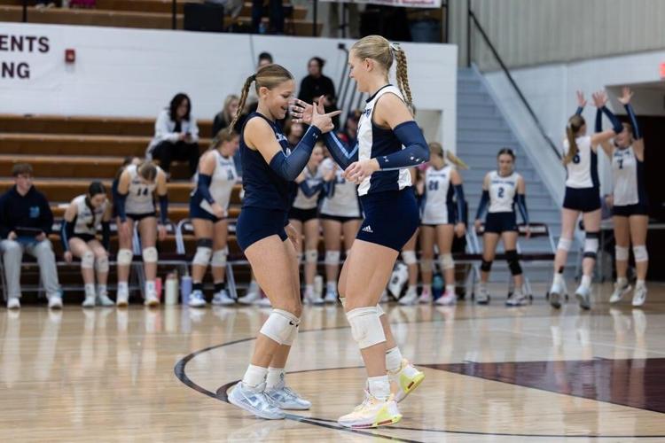 Neukomm sisters ready to bring Cissna Park a state championship ...