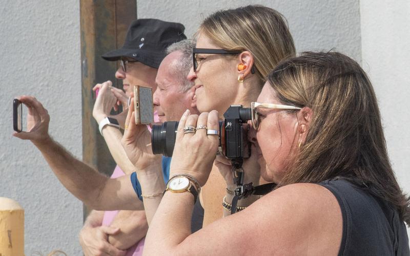 Return to campus special for this flyin' Illini and her family ...