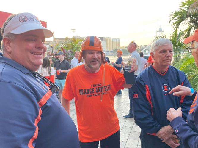 On ReliaQuest Bowl eve, Illini community gathers for lively party ...