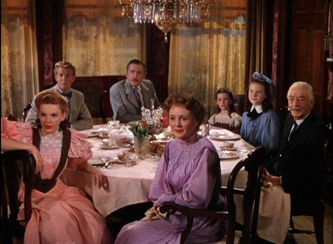 Who lives here? July 29, 2023 | Film-television | news-gazette.com