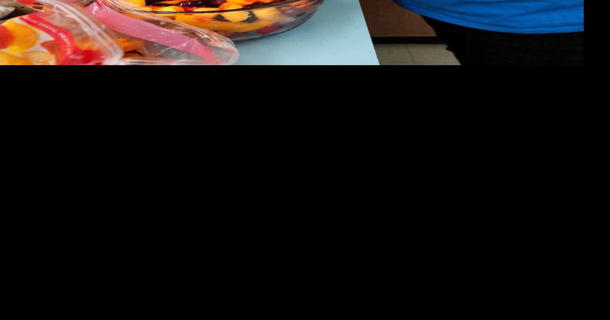 Charger Cafe students learn while working | News | news-gazette.com