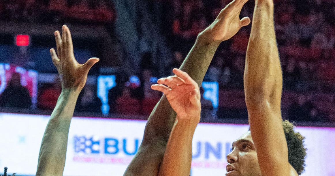 LIVE! Indiana defeats Illinois 80-65 to end Illini's win streak ...