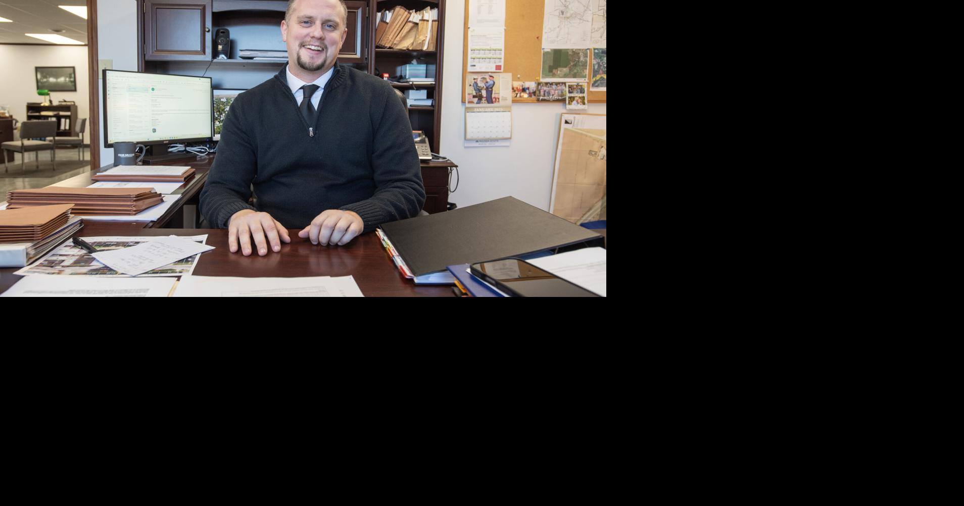 Baxter's familiarity with Farmer City helped him land city manager post ...