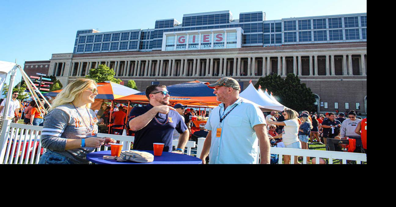 PHOTO GALLERY: Central Illinois Multimedia Group's tailgate tent in ...