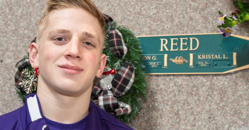 In his memory: Late father never far from Gage Reed's heart | Wrestling ...