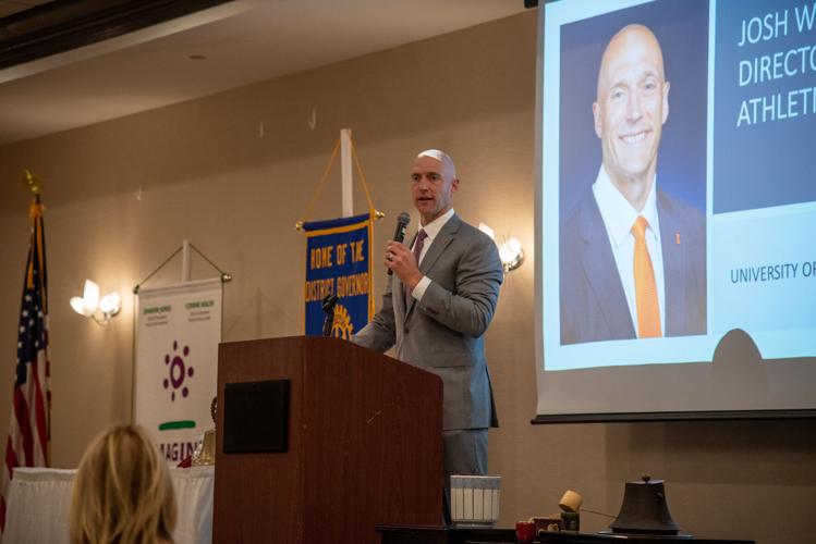 Whitman talks leadership for Rotary crowd | Sports | news-gazette.com