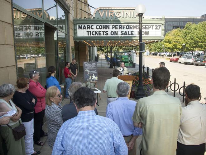 Roger Ebert Sculpture | News | news-gazette.com