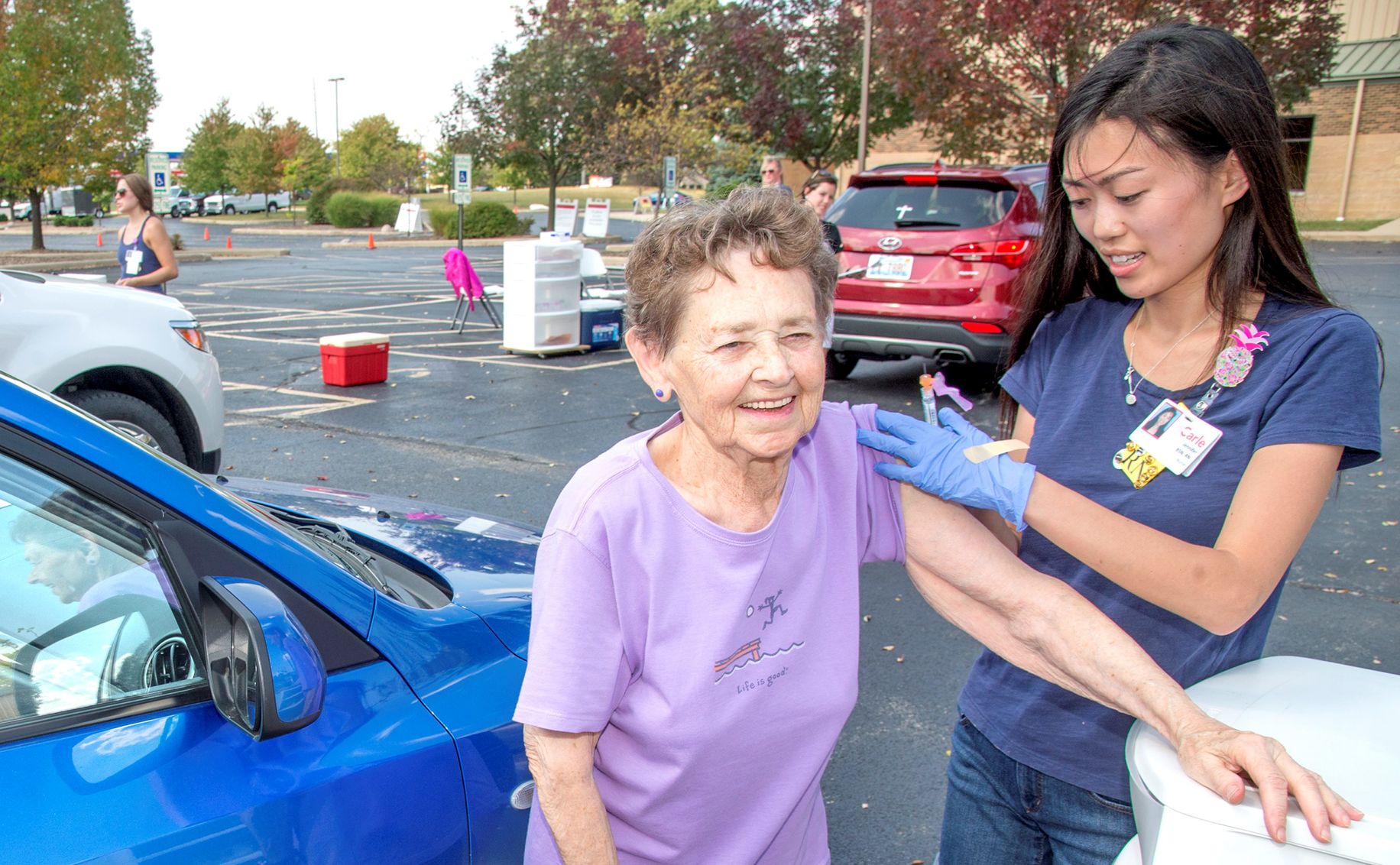 First of Carle's drive-through flu-shot clinics underway in Urbana ...