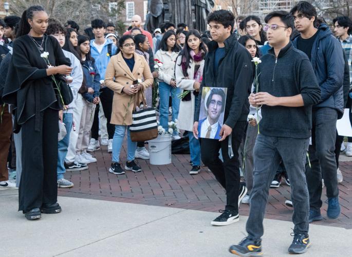 UI students hold candlelight vigil for fellow student found dead last ...