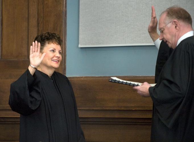 Garman installed as chief justice | News | news-gazette.com