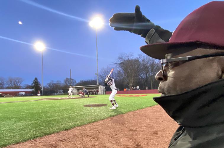 Robinson always willing to lend an arm to Champaign baseball scene ...