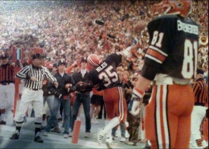 Glory days: Illini Rose Bowlers share memories of dream '83 season ...