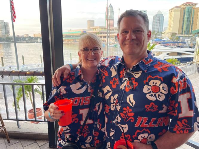 On ReliaQuest Bowl eve, Illini community gathers for lively party ...