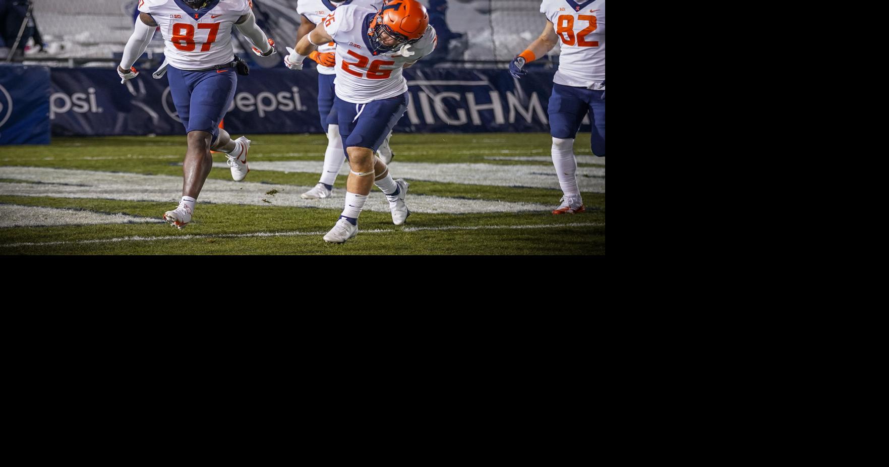 Grading it out: Looking back the 2020 Illini football team's offense ...