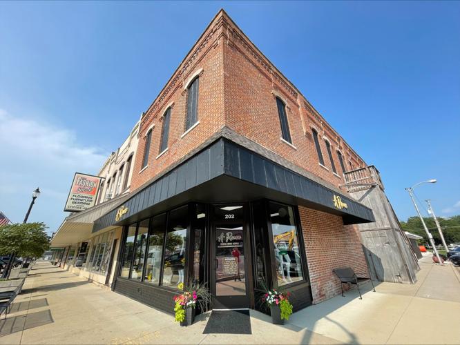 As demolition begins on Gibson City businesses, one reopens 3 times ...