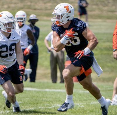 A healthy Epstein believes ‘depth is a friend’ of Illini backfield ...
