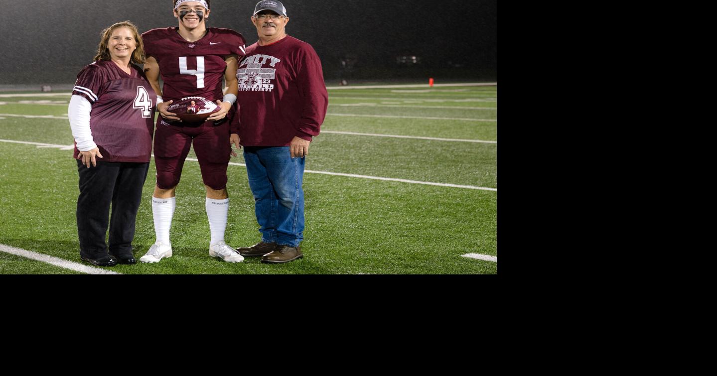 The Program: For Unity seniors, support goes beyond the field | Sports ...