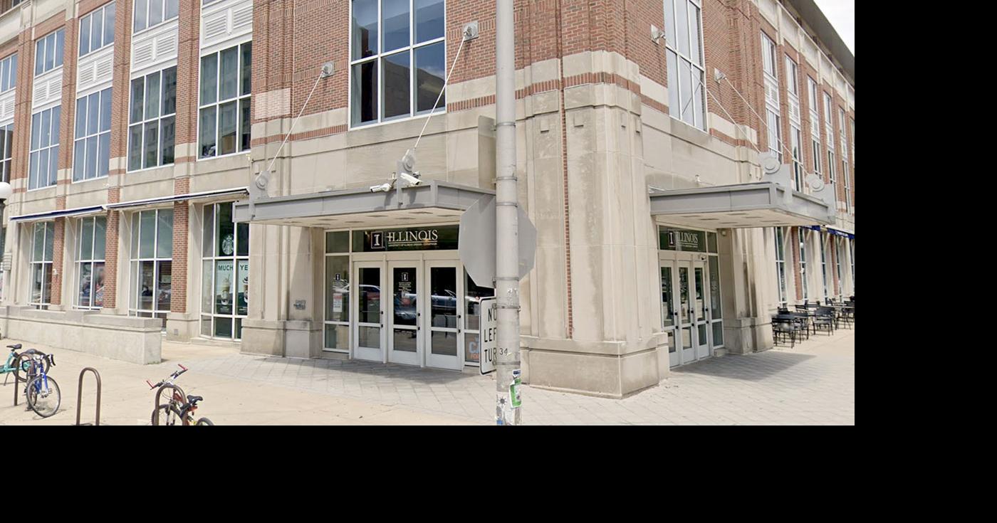 Flood of online textbook orders forces Illini Union Bookstore to hit ...