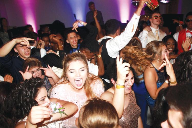 Henderson, Gibson wear the crowns at RTHS prom | Our County | news ...