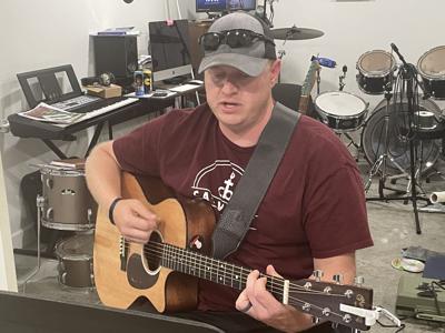 New guitar player learns for praise team | Music | news-gazette.com