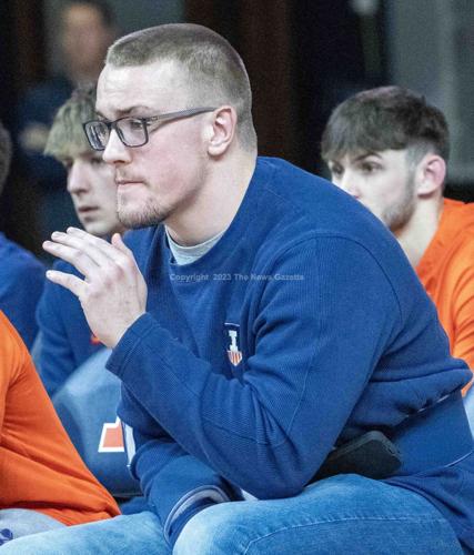Hawkeyes cruise past Illini wrestling | Sports | news-gazette.com
