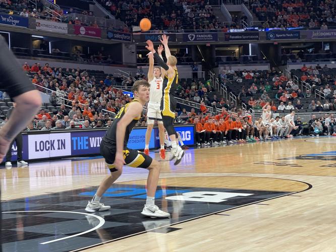 PHOTO GALLERY: Illinois 106, Iowa 94 | Sports | news-gazette.com