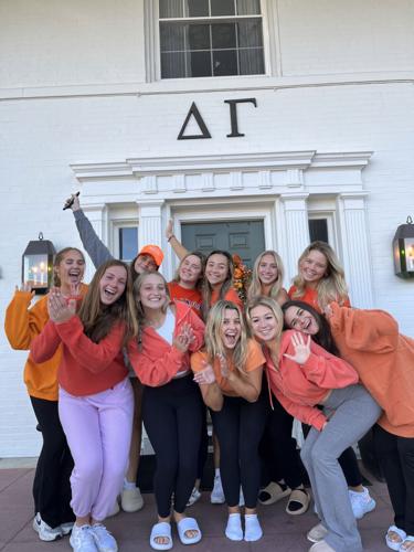 Orange-out across campus | News | news-gazette.com