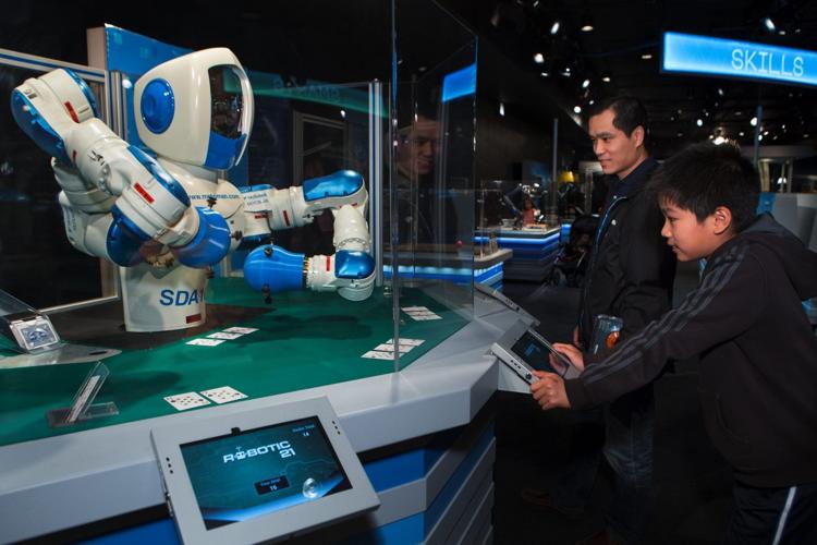 Robots invade Chicago's Museum of Science and Industry | News | news ...