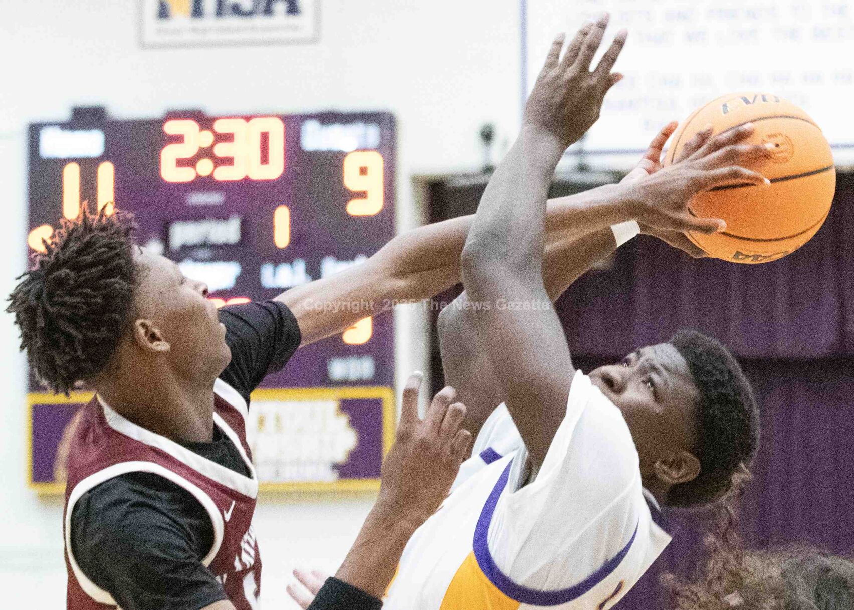 Vikings hold off Eagles to earn thrilling road win | Sports | news ...