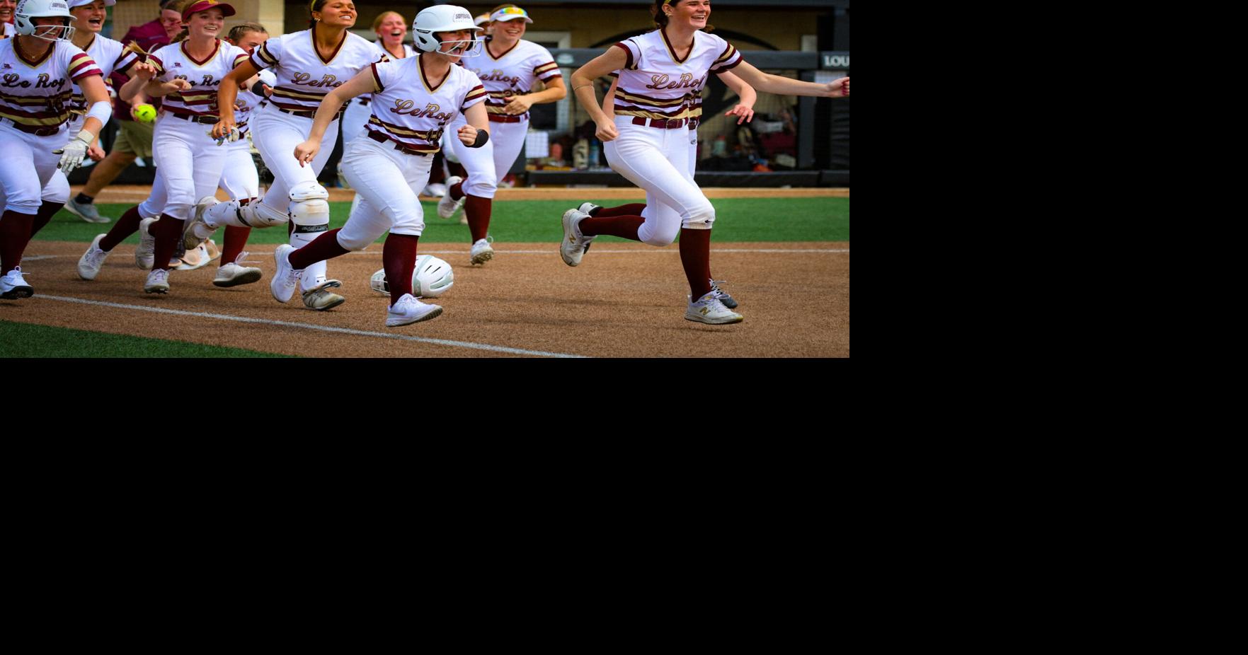 Mennenga's walk-off single lifts LeRoy to state title game | Sports ...