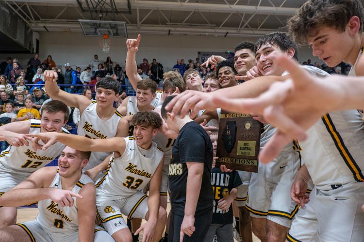 Quinn takes over to lead Tuscola to regional title win over Arcola ...