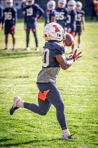 Illinois football notes: Cumby continues to make name for himself ...