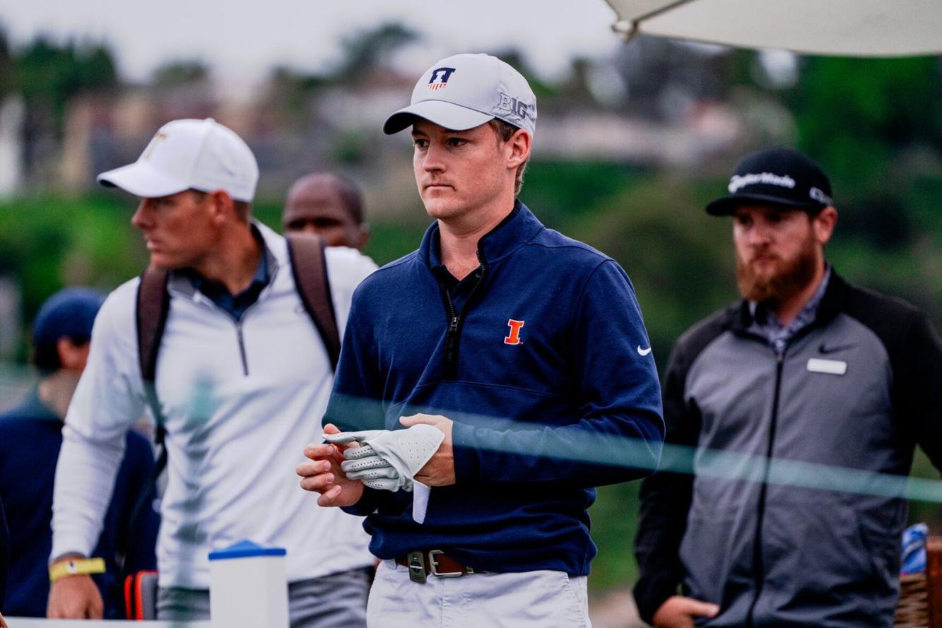 Three Illini go low to push team atop leaderboard | Sports | news ...