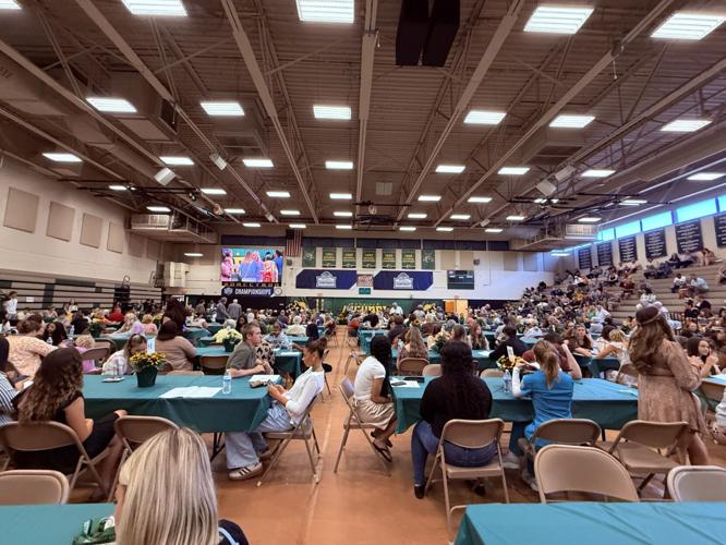 DACC Honors Program celebrates $1.1 million in scholarships | Education ...