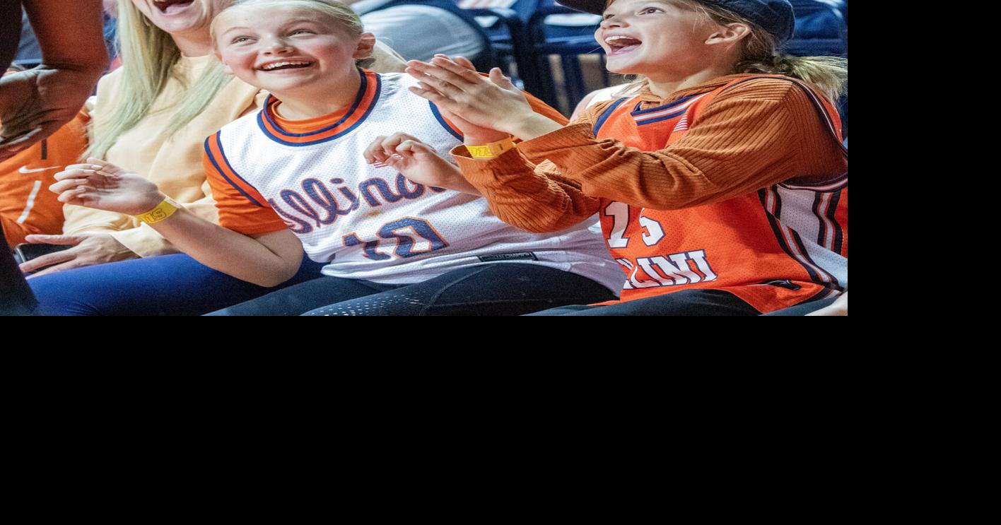 PHOTO GALLERY: Illini Men vs. EIU | Multimedia | news-gazette.com