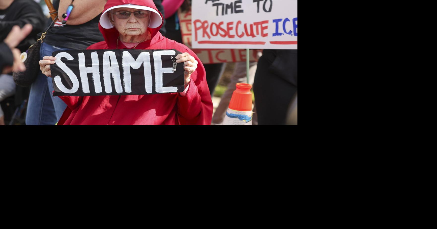 ICE says Cuban immigrant died while attempting suicide. A witness says ...