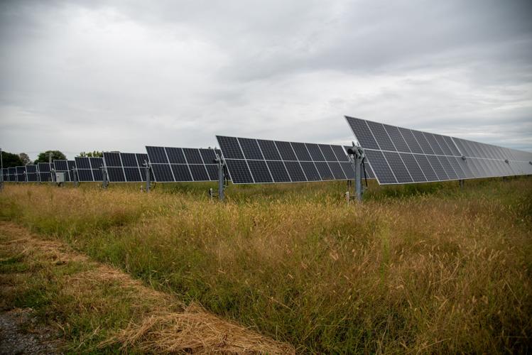 UI's Solar Farm 2.0 now a hotbed for new research | University-illinois ...