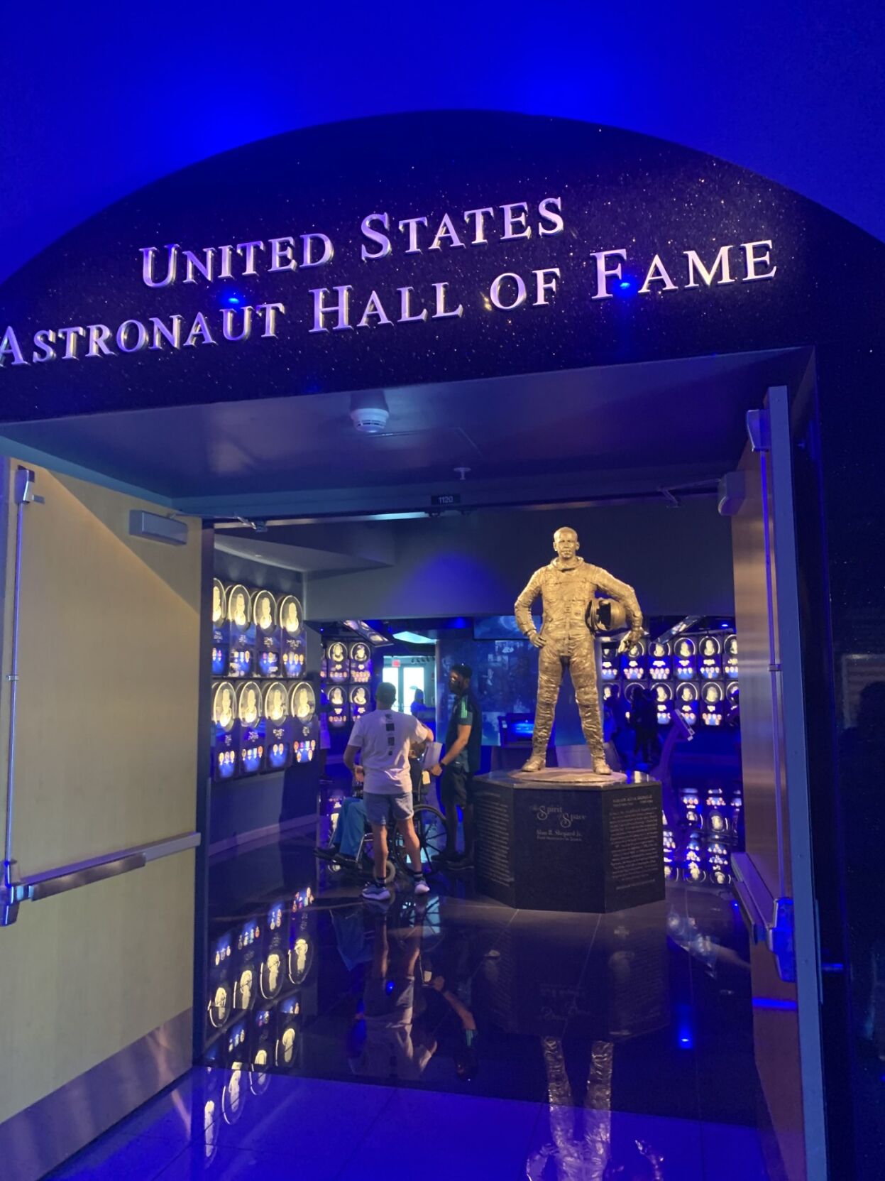 Tanner to join elite in astronaut Hall of Fame, return to Danville for ...