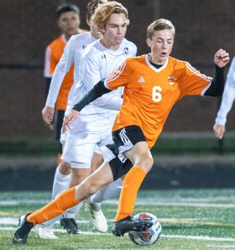 Urbana spotlight | Talented junior-sophomore soccer group eyes big year ...