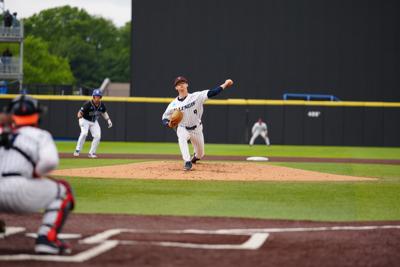 Illinois baseball season ends on wrong side of regional rout | Sports ...