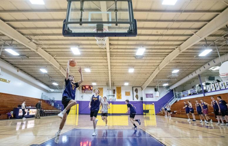 Hope — and success — is back for Armstrong-Potomac basketball | Sports ...