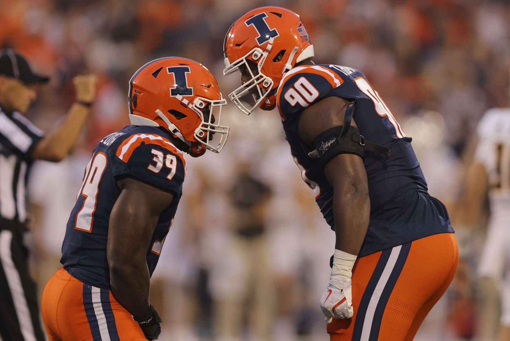 Thompson immersing himself in Illinois football, C-U community | Sports ...