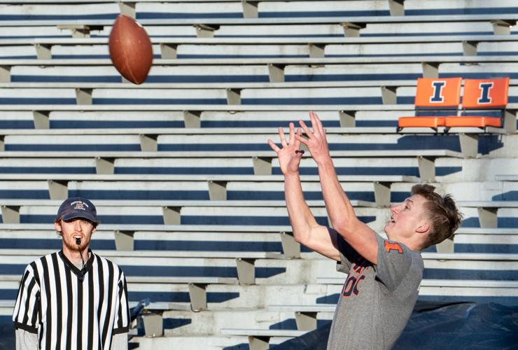 PHOTO GALLERY: UI ROTC students enjoy Memorial Stadium opportunity ...